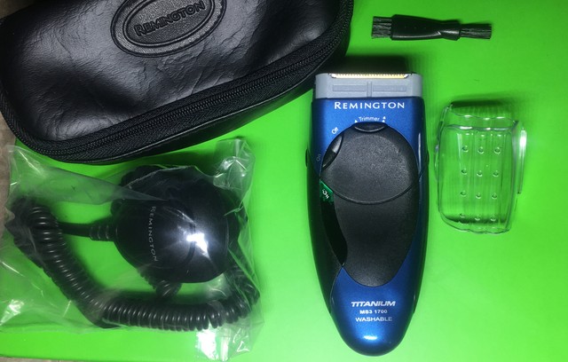 Remington R-950 Titanium MicroFlex Cordless Rechargeable Men's Electric ...