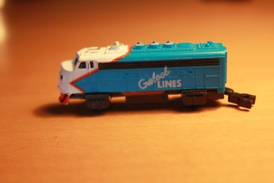 PERFECT Micro Machines "galoob lines" train locomotive 1989 ref:729 ...