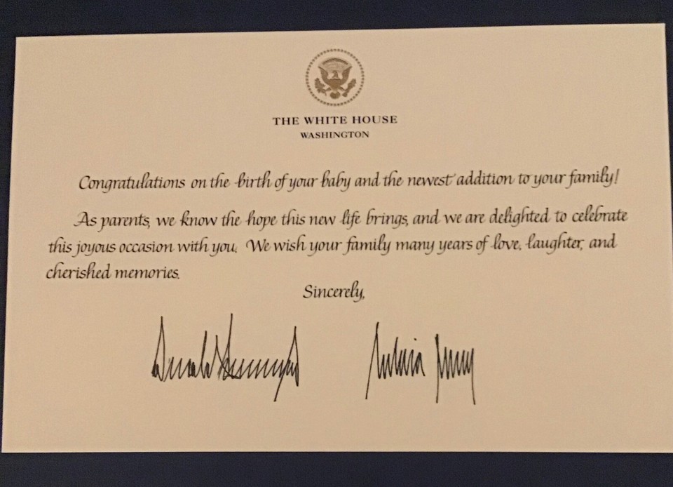 2 TRUMP PENS WHITE HOUSE & EAGLE SEAL PEN BLUE RED + MONEY REPUBLICAN ...