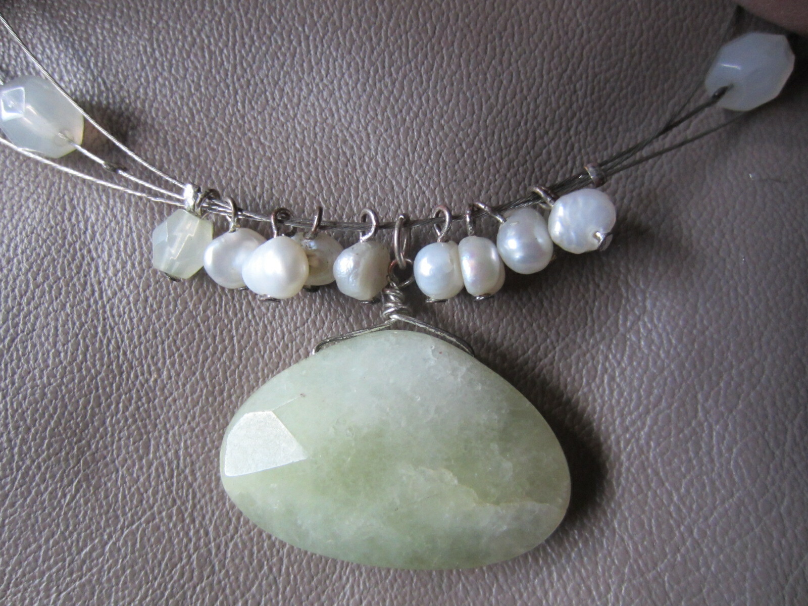 Kette gefädelt mit echte weiße Perlen und Serpentin | eBay