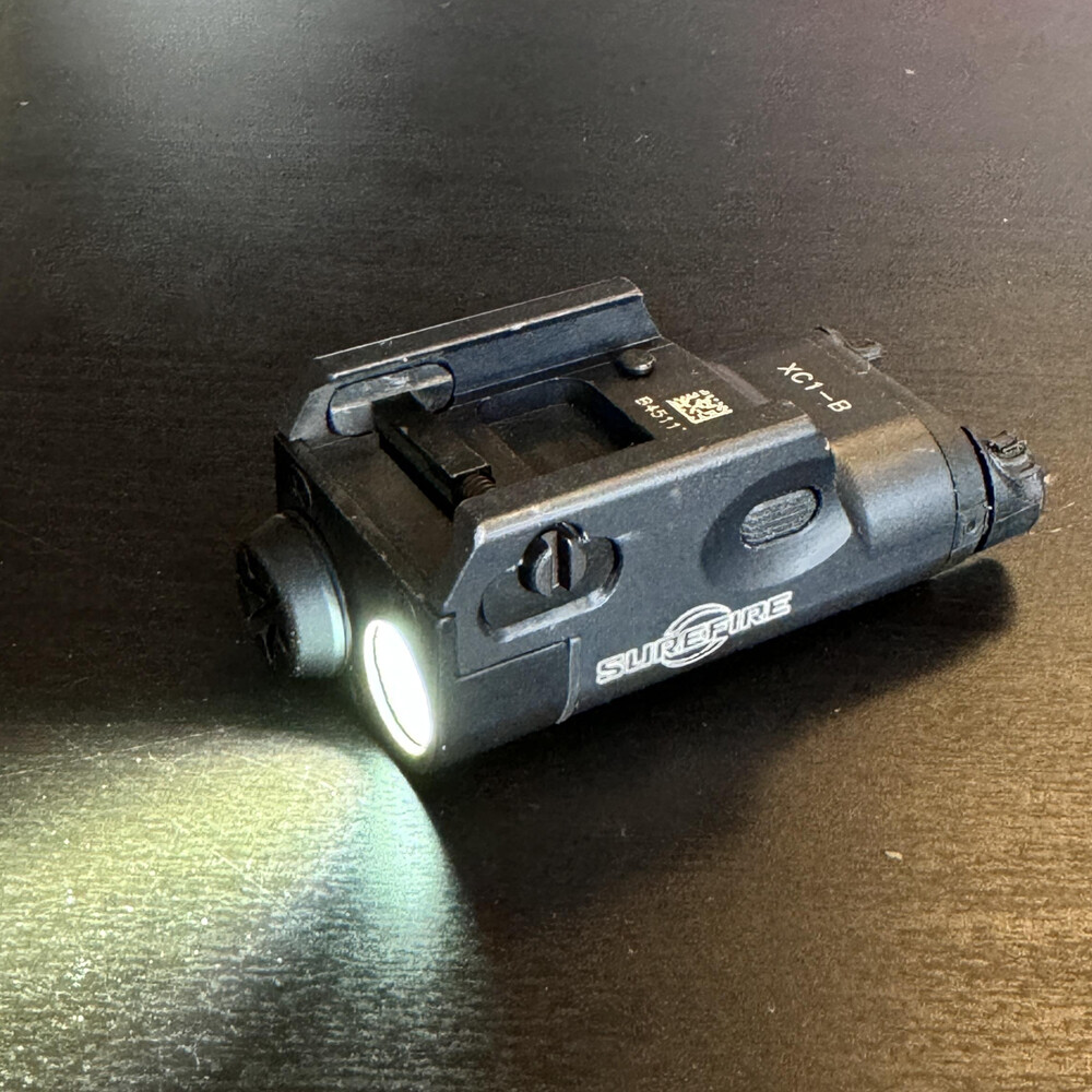 USED Surefire XC1-B Ultra Compact Led Handgun Weapon Light 300 Lumen ...