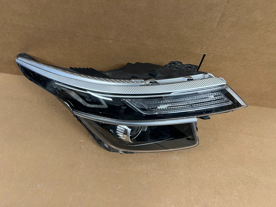 OEM 2020 2021 2022 KIA SELTOS HALOGEN HEADLIGHT WITH LED ACCENTS RIGHT ...
