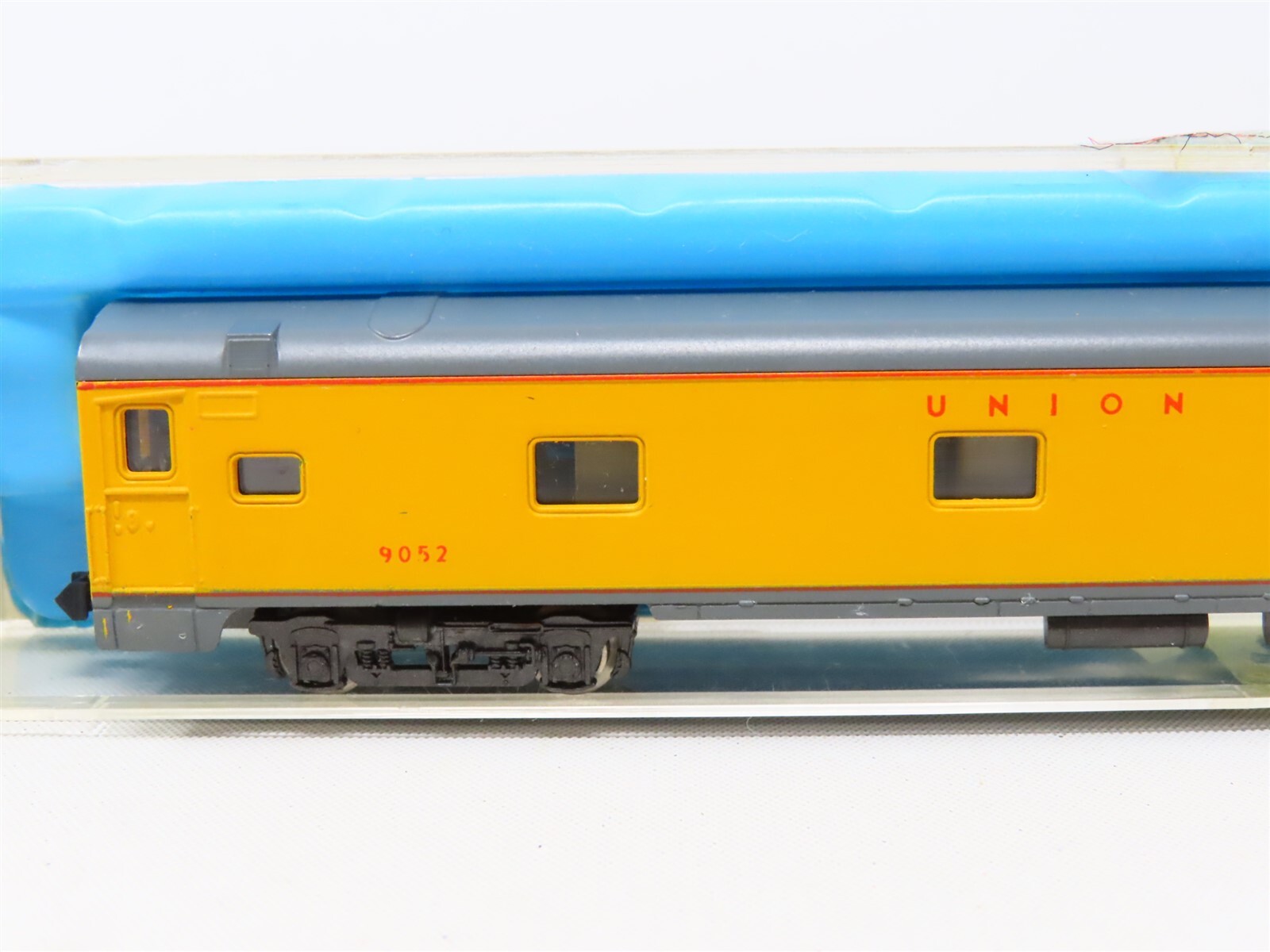 N Scale Atlas Union Pacific Observation Illuminated Car 2634 for sale ...