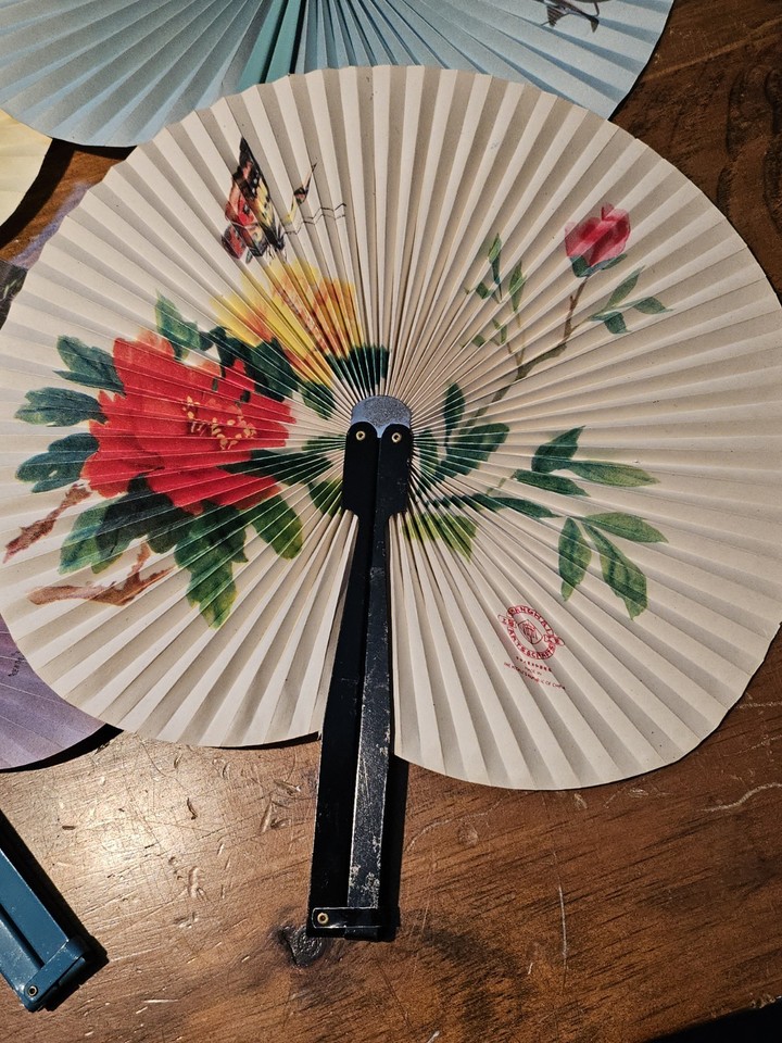 8 Vintage Paper Hand Fan Lot Birds Flowers Asian Colored Metal Locking ...