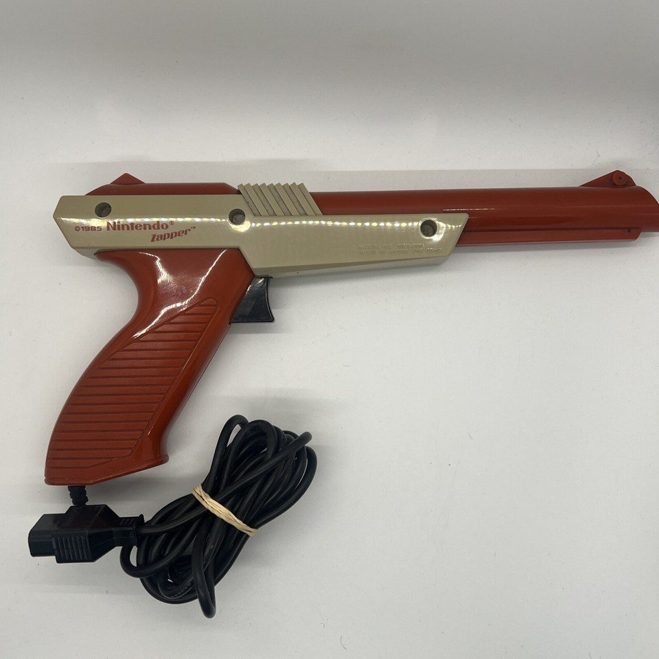 Nintendo Zapper Gun Orange NES-005 1985 Light Gun Controller Original ...