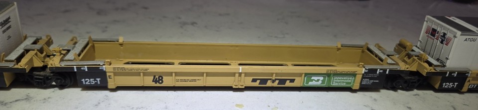 Walthers HO Scale DTTX (BN) 5 unit Double Stack Cars #72180 with 3 ...