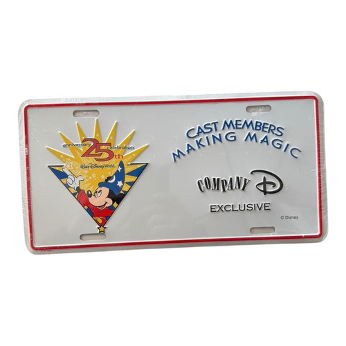 Walt Disney World Company D Cast Member Exclusive 25th Celebration ...