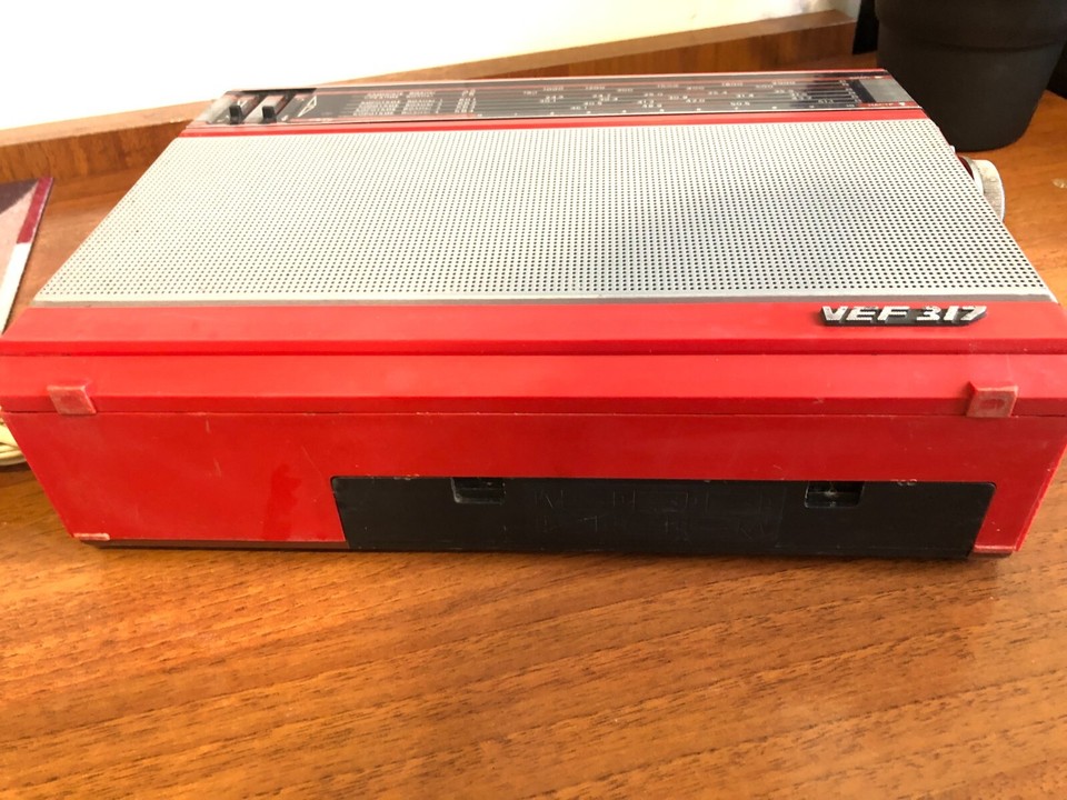 Rare working vintage Soviet transistor radio VEF 317,Red 1980 USSR | eBay