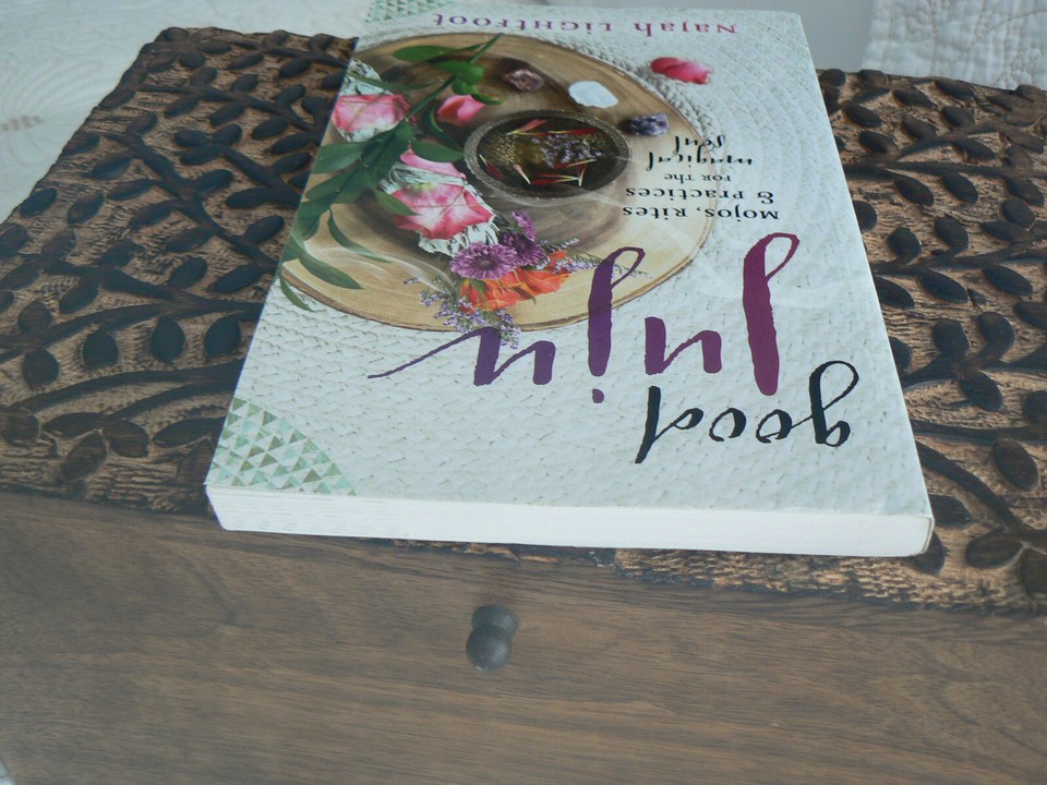 Good Juju: Mojos, Rites & Practices By Najah Lightfoot Wicca Magic ...