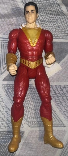 DC Comics Shazam! Thunder Punch Shazam! 12-Inch Action Figure with ...