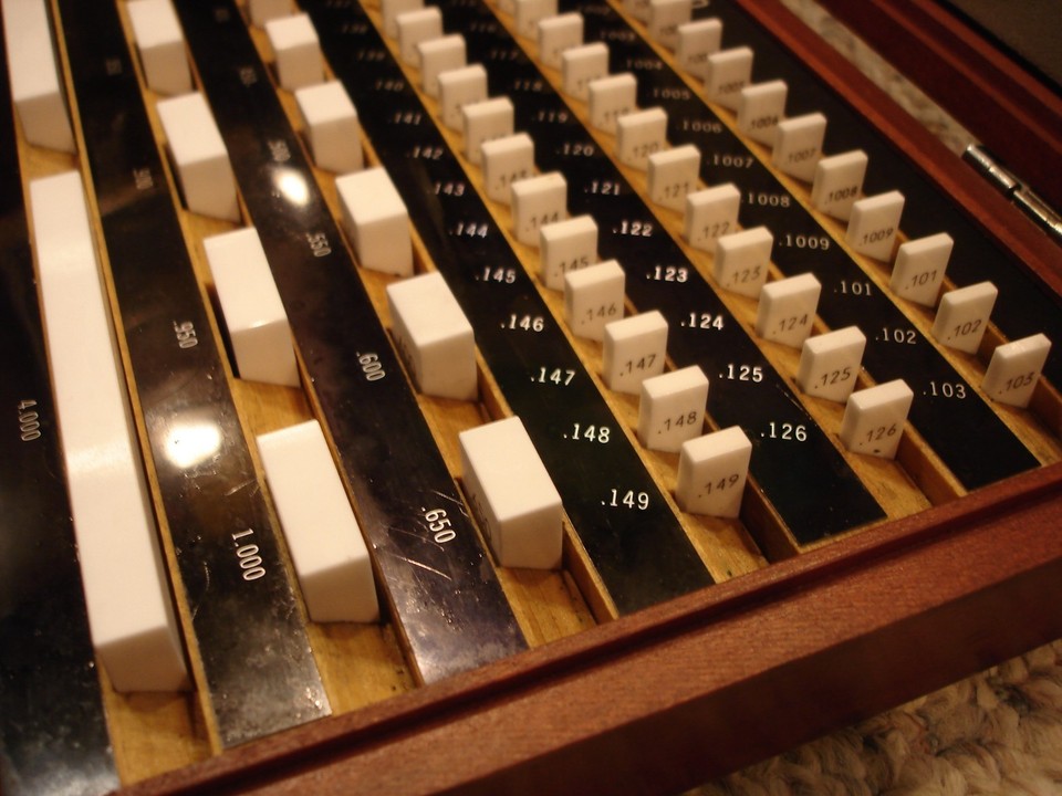 Mitutoyo Cera Block 81 PC Ceramic Gage Block set w/extras 88 blocks ...