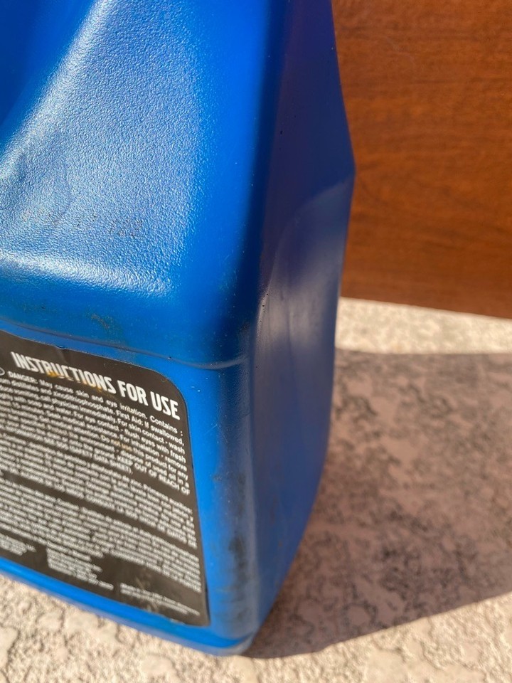 Volvo Penta75W-90 Synthetic Gear Oil 1 Gal 1141680- Scuffed Container ...