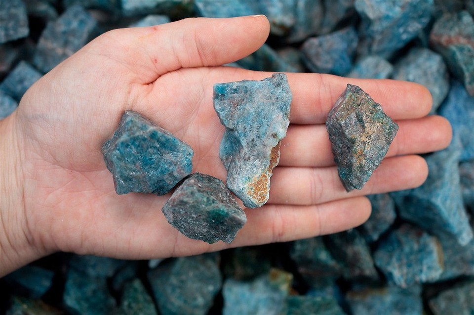 1 Pound of Apatite Mine Run Rough from Madagascar - Cabbing, Tumble ...