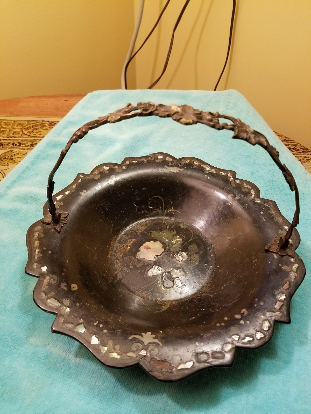 ANTIQUE VICTORIAN PAPER MACHE BRIDES BASKET CAKE TRAY C.1850 MOP INLAY ...