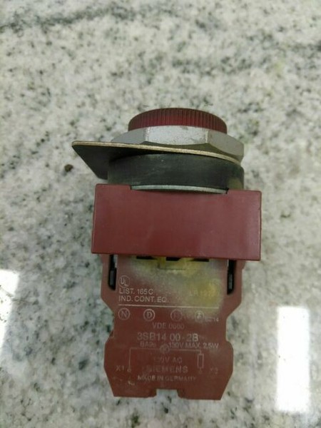 Siemens 3SB1400-2B 110/125V Lampholder - Red for sale online | eBay