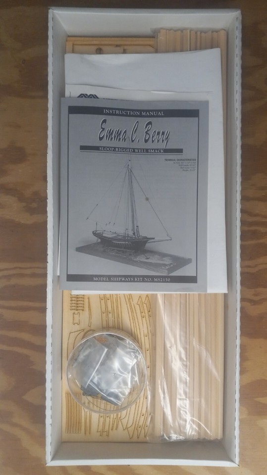 Model Shipways Emma C. Berry Wooden Ship Model Kit #2150 Sloop Rigged ...