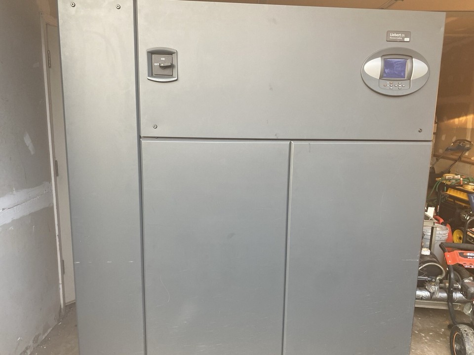Liebert 10 - 12 ton Downflow DS035A + Liebert TCDV165-Y Condenser | eBay
