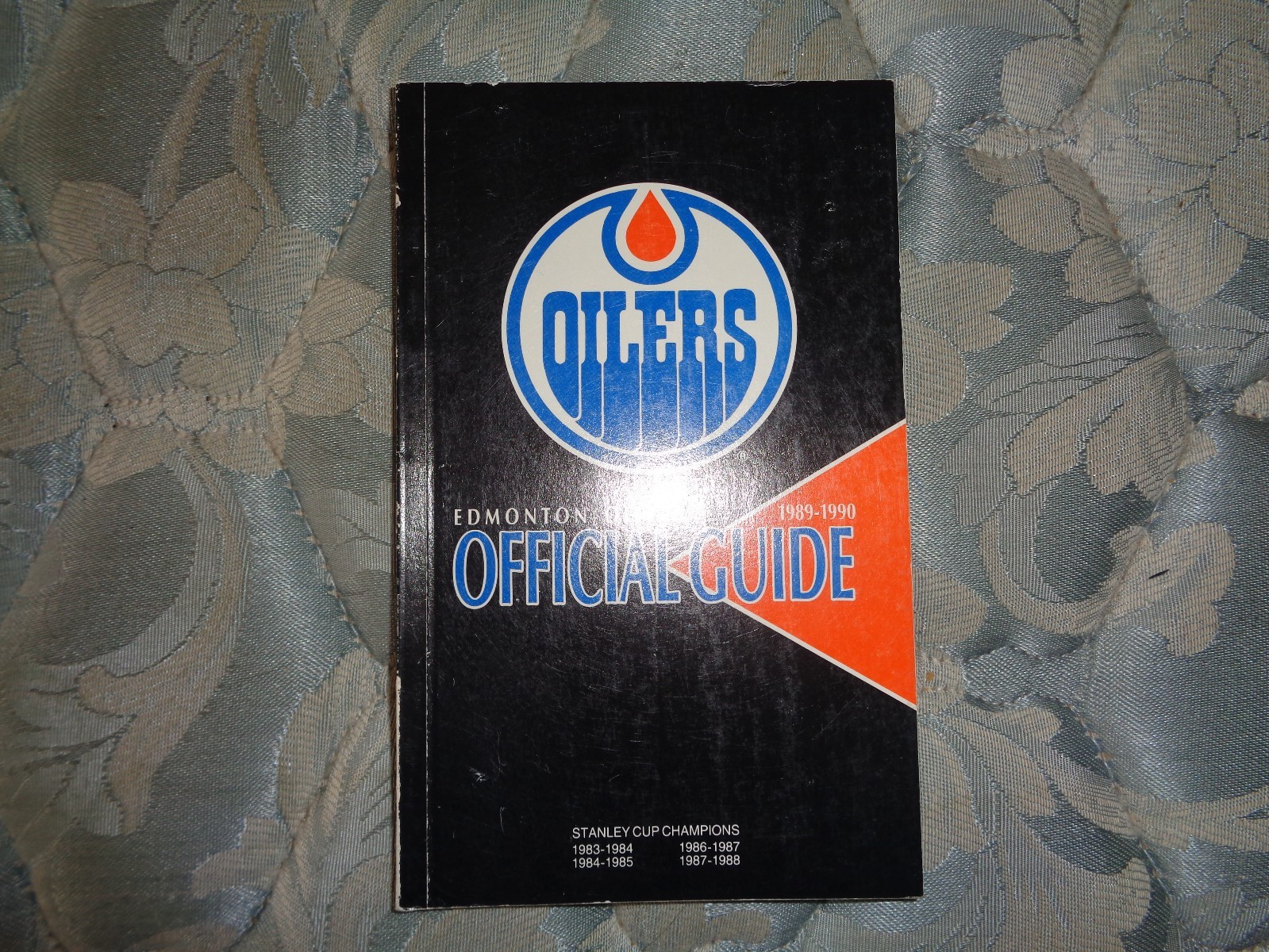 1989-90 EDMONTON OILERS MEDIA GUIDE Yearbook NHL CHAMPIONS 1990 Hockey ...