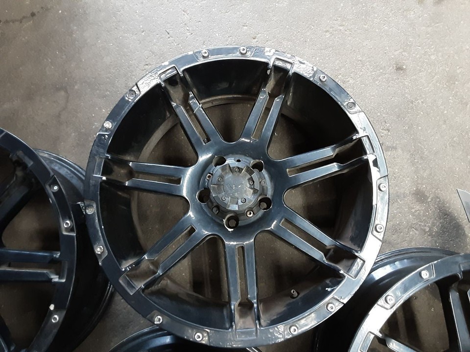 SET OF 4 20 INCH V ROCK WHEELS MISSING ONE CAP AND PEEL | eBay