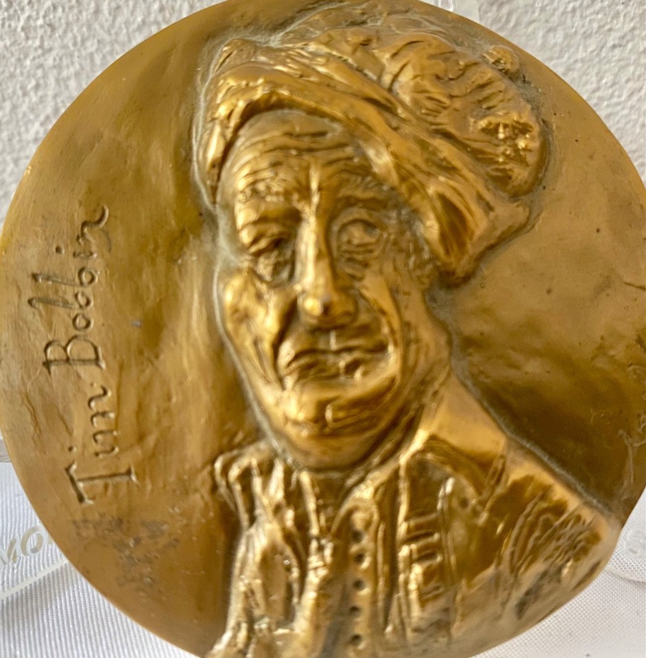 Medal Ronald Searle Tim Bobbin Bronze medallion (1978) Six Fathers Of ...