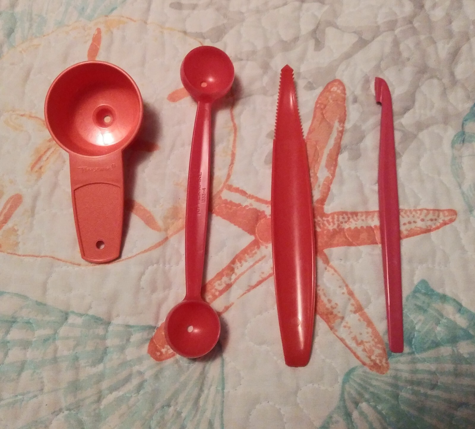 Tupperware Gadgets Small Funnel, Melon Baller, Lettuce Corer Citrus ...