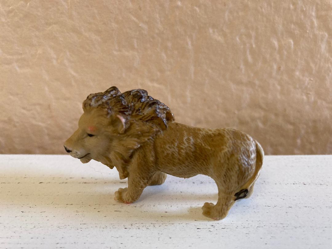Yowie African Lion Animal Mini Figure Figurine Collectible Toy PVC | eBay