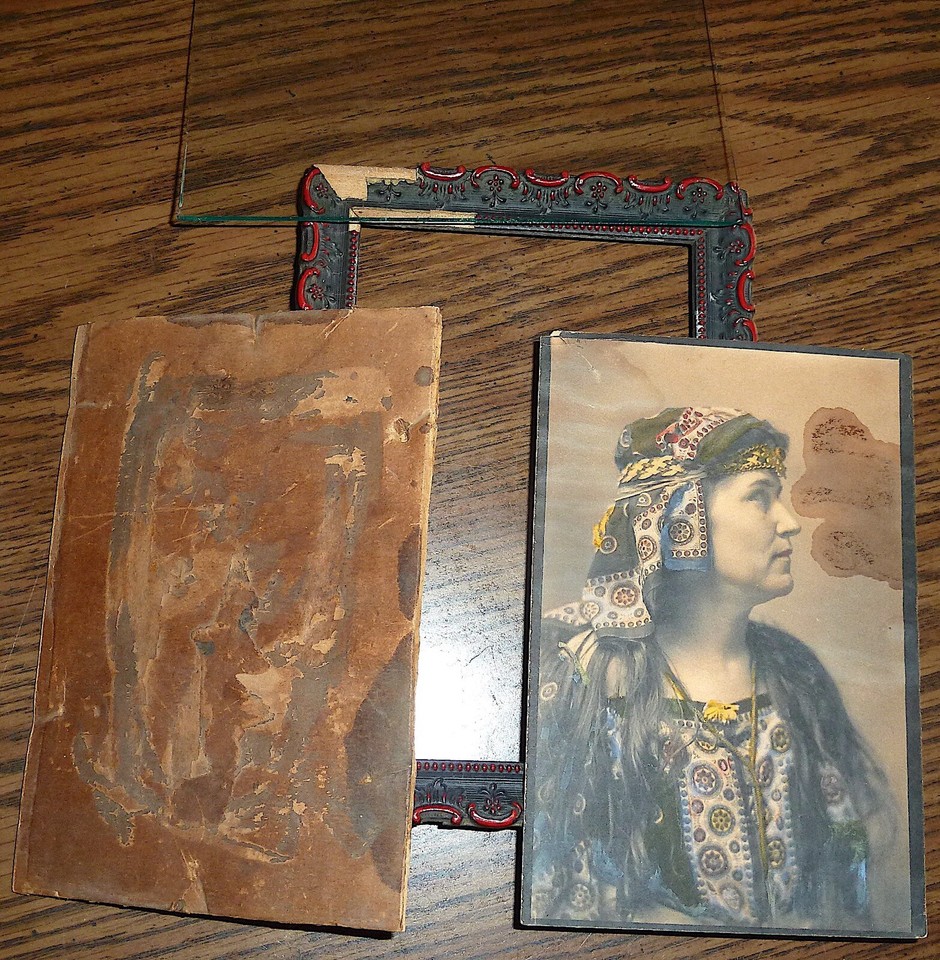ANTIQUE FRAMED HAND PAINTED PRINT OF NATIVE AMERICAN INDIAN FEMALE ...