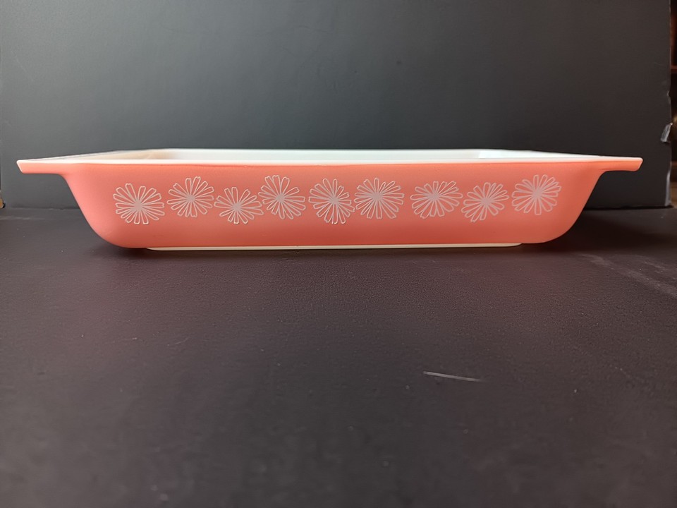 PYREX Vintage Pink Daisy Casserole Dish Space Saver 1-1/4 Qt 548-B | eBay