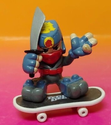 Tech Deck Dude Crew Thumb Figure Toy 2001 X-Concepts & Skateboard Rare ...
