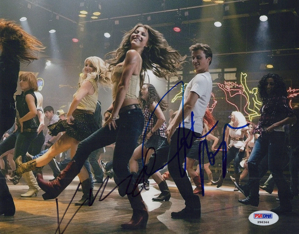 Julianne Hough Og Kenny Wormald Kyss 1,400 Julianne Hough Stock Photos