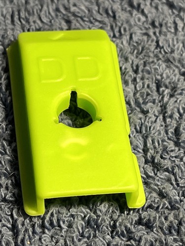 Hot Wheels Colossal Crash Replacement Piece. Track Support Clip DD . C1 ...