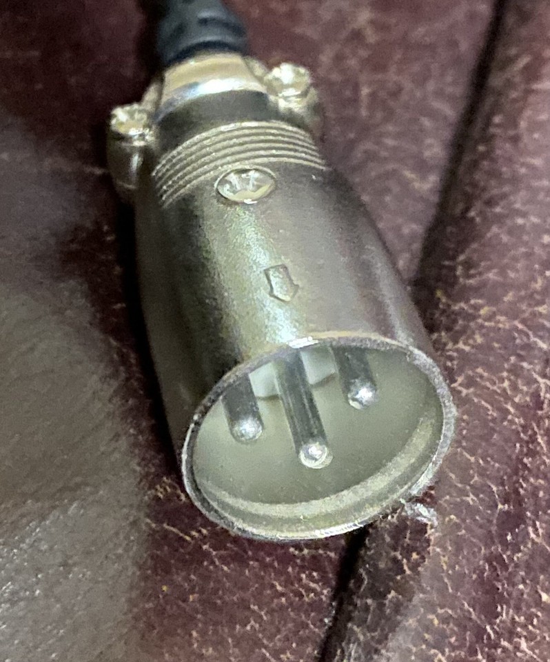 Giant EnergyPak 400 Roam E+ GTS Electric Bike 3 Pin XLR Battery Charger ...