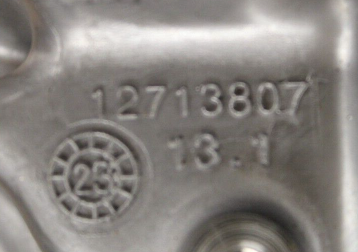 OEM 2019-2024 GM Driver Side Valve Rocker Arm Cover OEM# 12723317 Cast ...