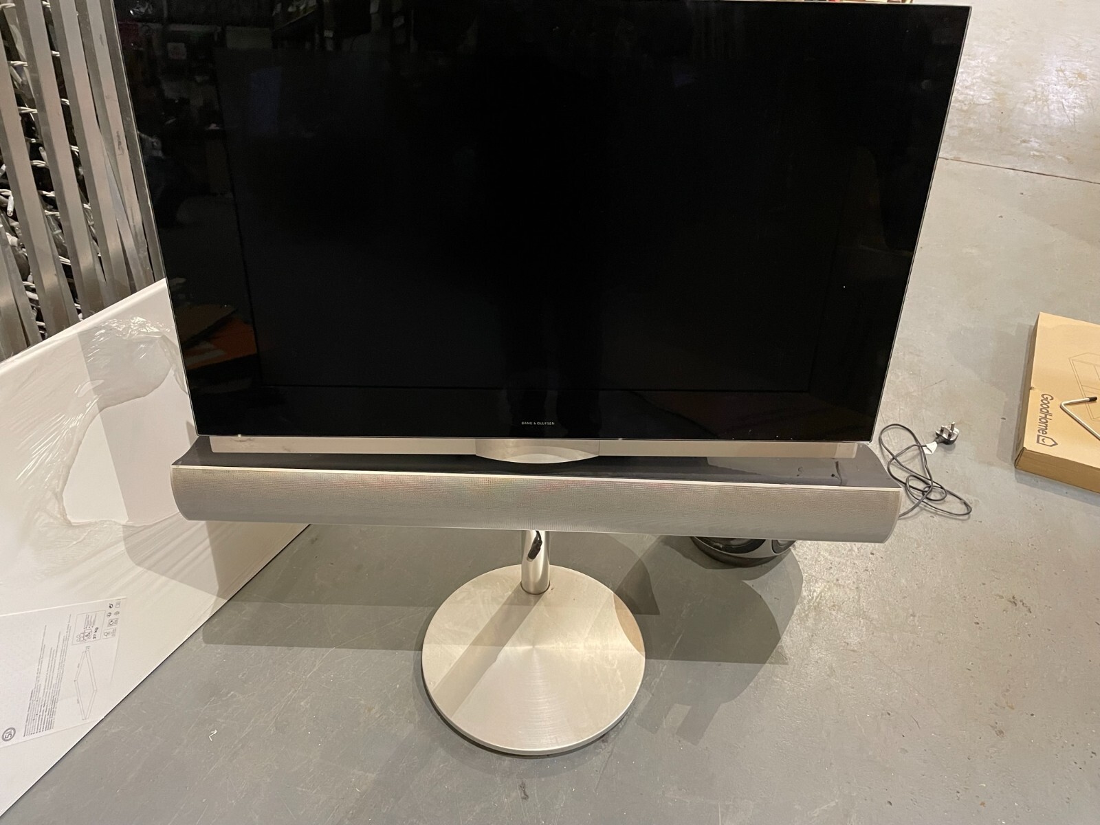 Bang & Olufsen BeoVision 7-32 32" 720p HD LCD Television MK 1 | eBay UK