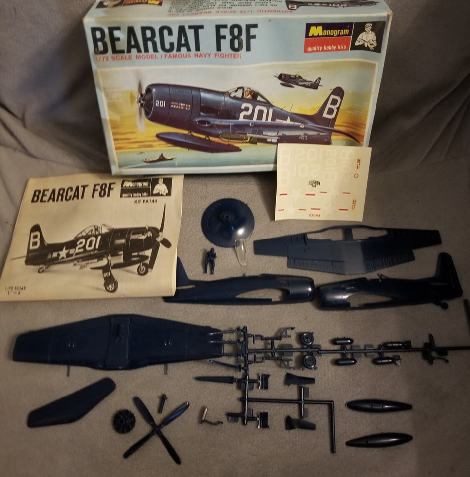 Lot of 10, VTG 60's Monogram original blue box issue WWII Airplanes 1/ ...