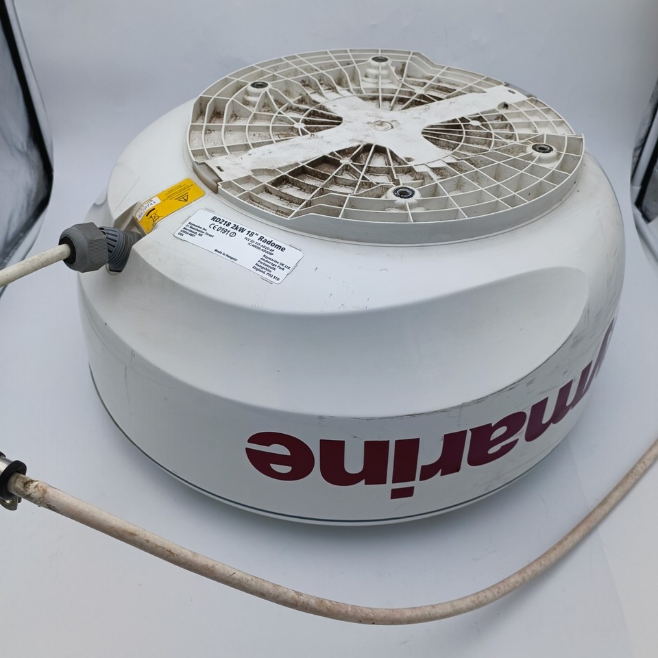 Raymarine RD218 2kW 18" Radome Radar Scanner Dome E52065 C70 C80 C120 ...