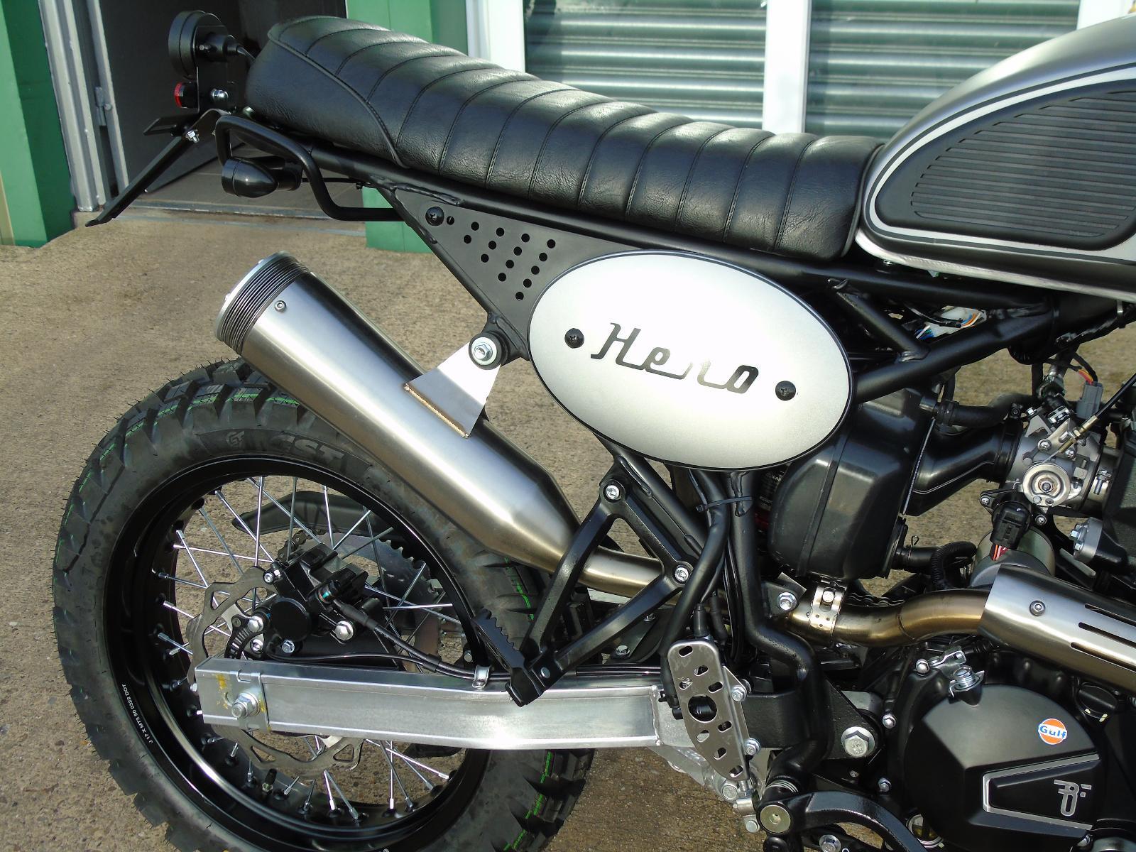 Bullit Bluroc Motorcycles Hero 250cc 2025 Brand New Retro Modern ...