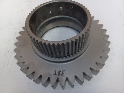 R132246 R108453 JOHN DEERE 8100 8200 8300 8400 38 TOOTH GEAR | eBay