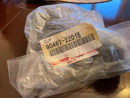Genuine Toyota Rocker Molding Clip 90467-22015 New | eBay