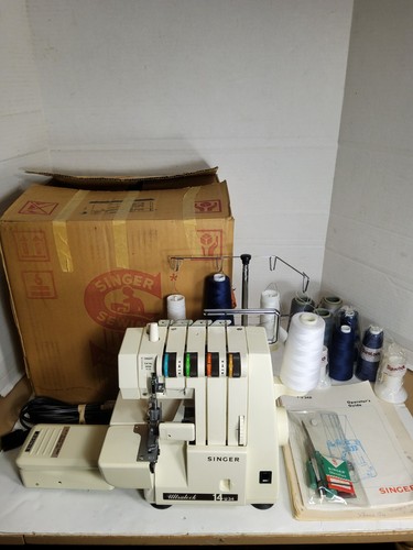 Singer Ultralock 14U34B Sewing Machine with Pedal and More - Works/Runs ...