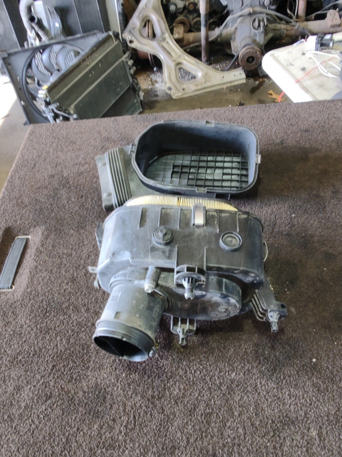 2017-20 MASERATI GHIBLI RIGHT SIDE AIR CLEANER FILTER BOX 670101256 | eBay