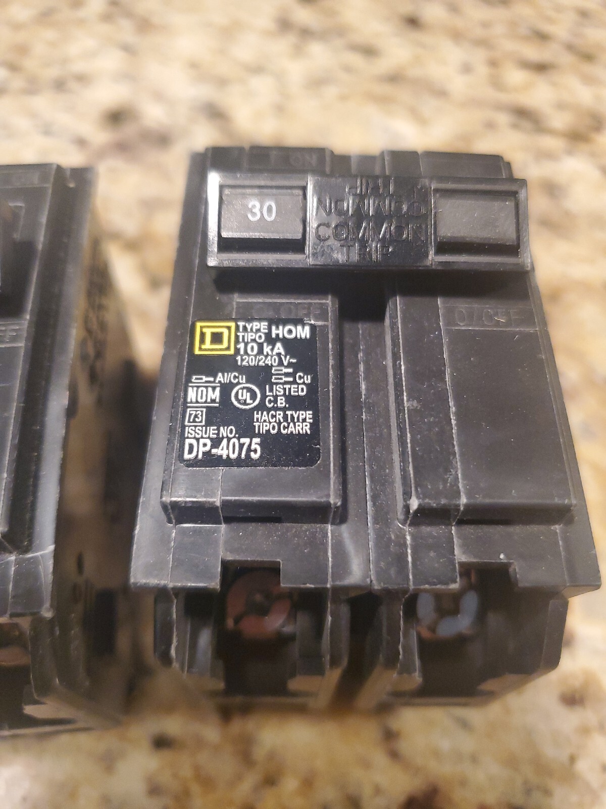 2 - Square D DP-4075 Double Pole 30 AMP Circuit Breaker Type QO Free ...
