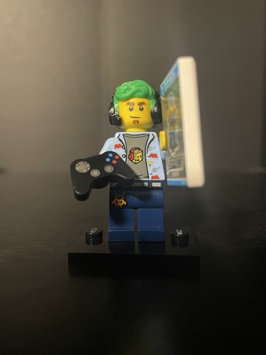 Lego Video Game Champ Minifigure Gamer Collectible Series 19 CMF ...