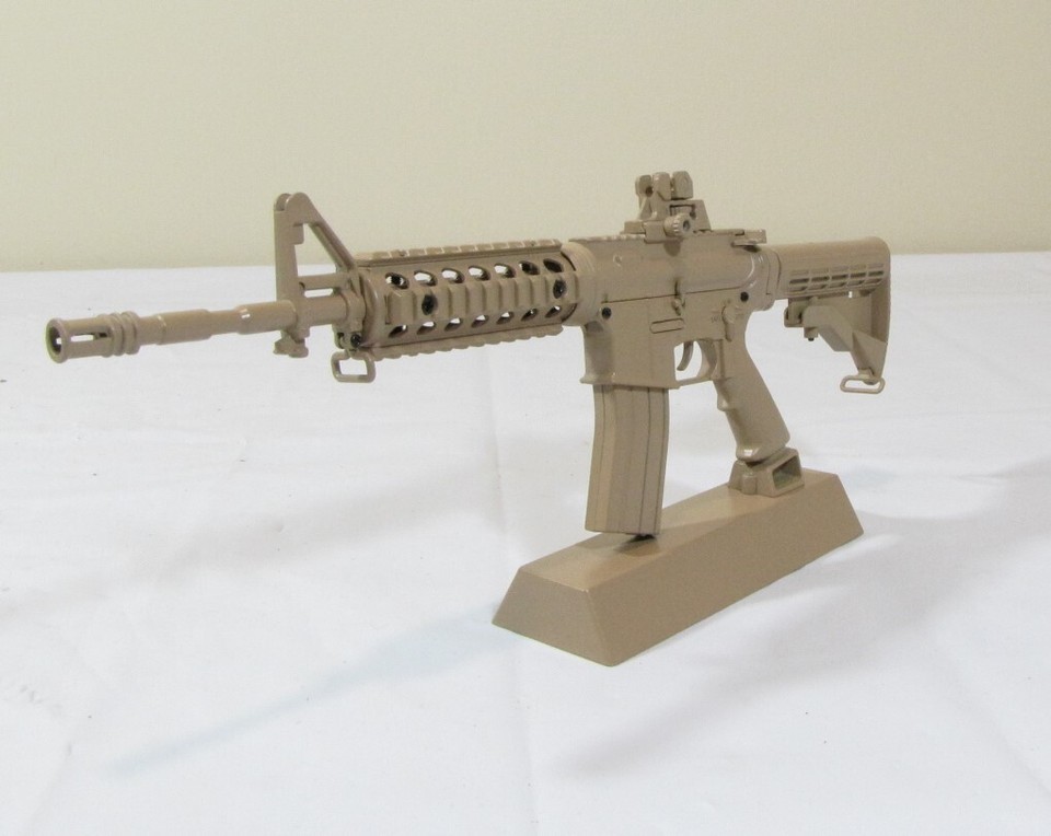 Non Goat Gun Miniature 1:3 Die Cast Toy Guns Mini AR-15 Coyote Spec-Ops ...