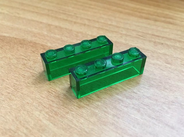 LEGO 2x Lot - 1x4 Trans Green Brick w/o Bottom Tube - 6901, 5858 Space ...
