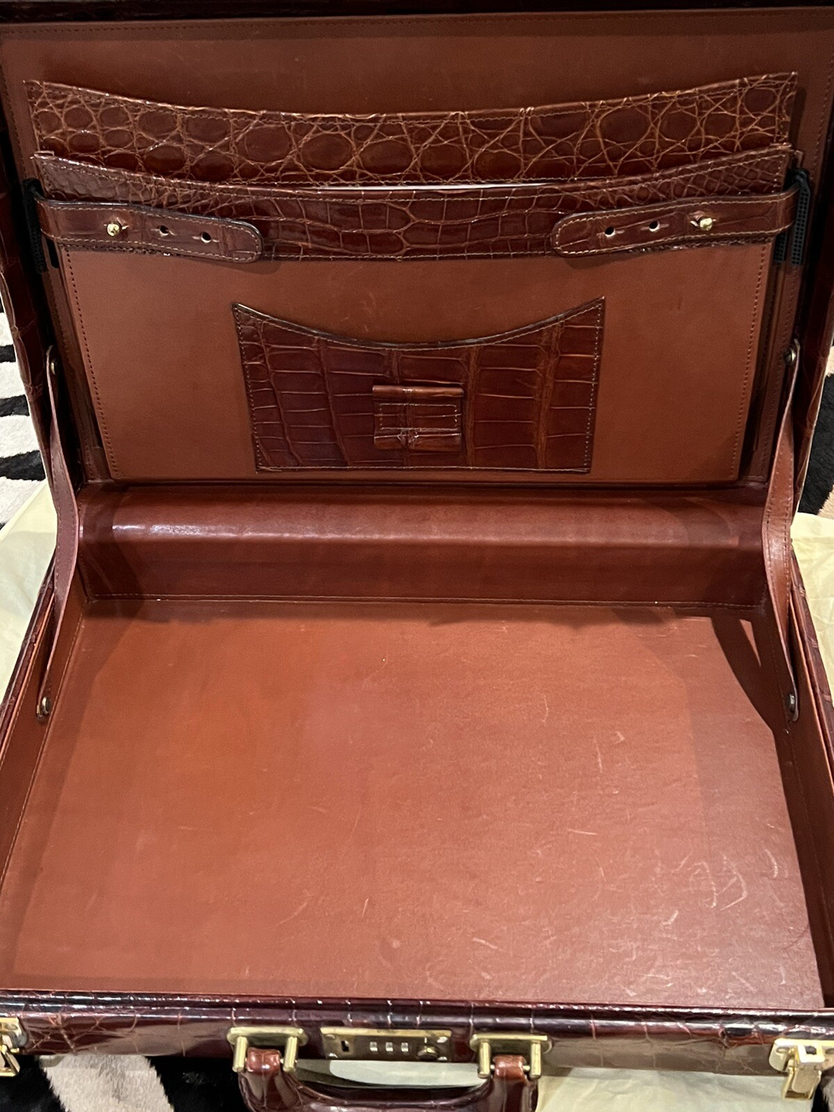 Genuine Alligator Attaché Briefcase - Gem