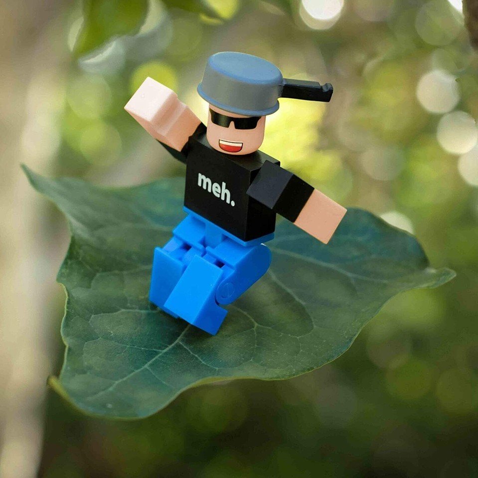 ROBLOX Action Collection From The Vault LIMITED EDITION - NEW Sapphire ...