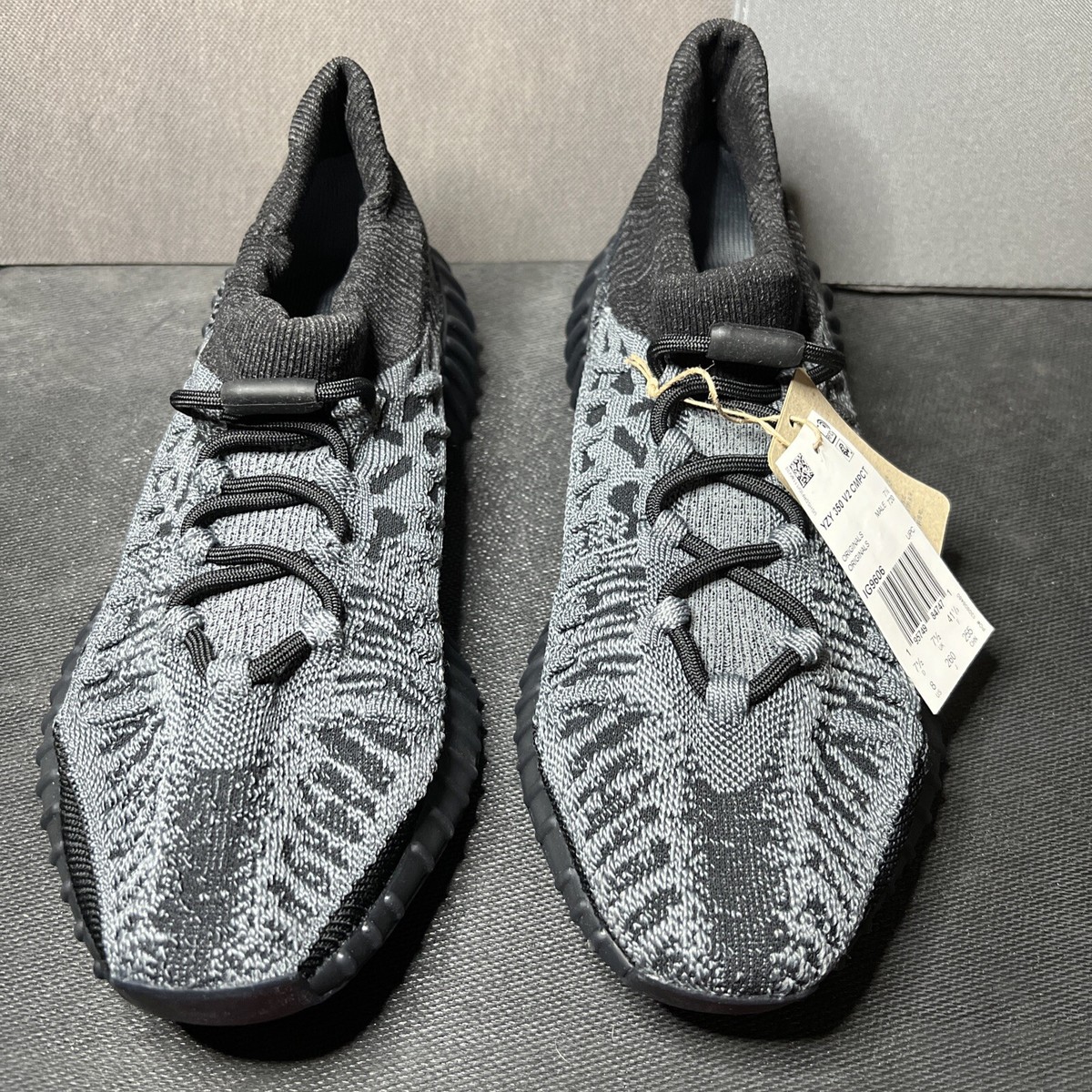 Adidas Yeezy Boost 350 V2 CMPCT Slate Onyx Size 8 Article Adidas Yeezy Boost 350 V2 CMPCT Slate Onyx Size 8 Article