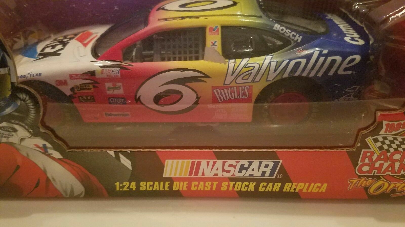 MARK MARTIN 1999 ZEREX VALVOLINE #6 1/24 RACING CHAMPIONS DIECAST CAR ...