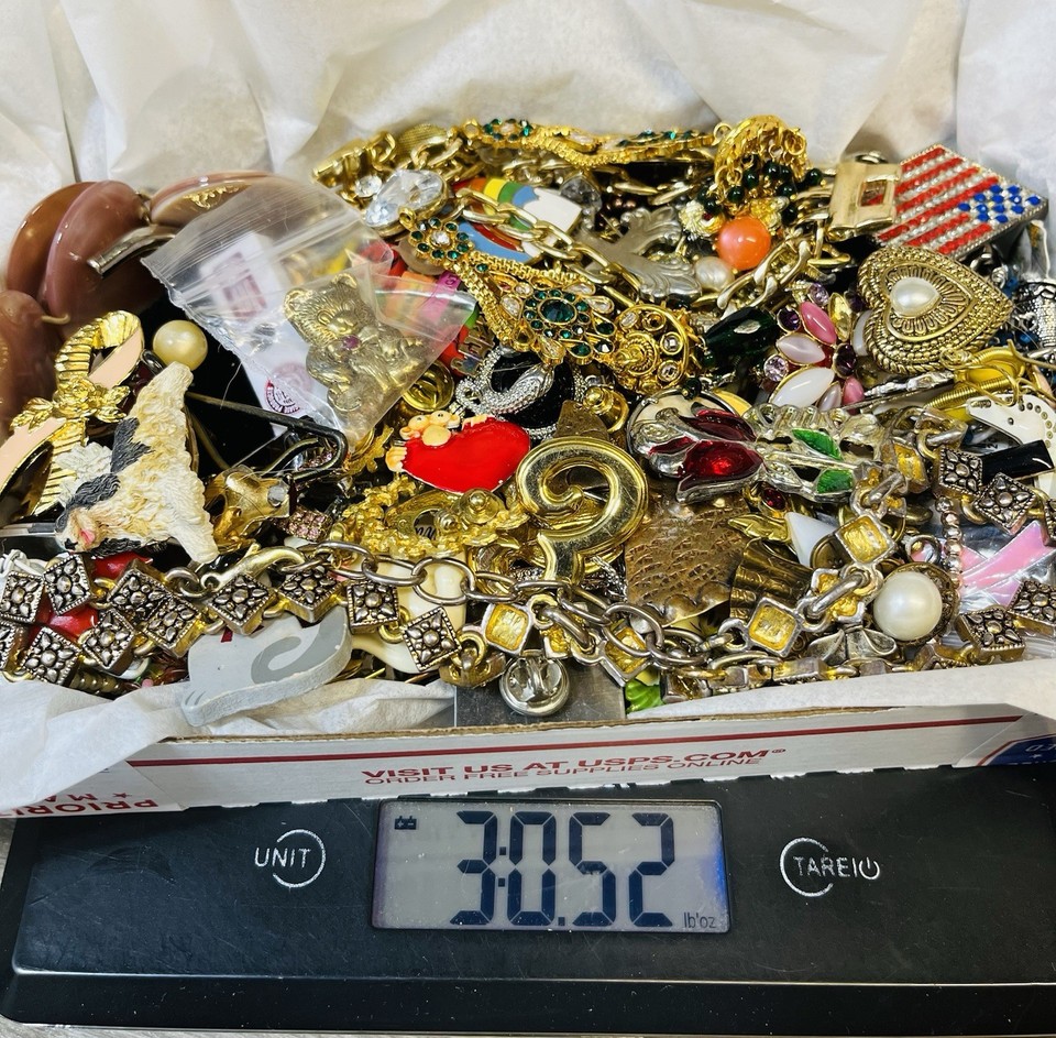 VTG to Now Costume Estate Jewelry Junk Drawer Lot Wearable & Craft 3 ...